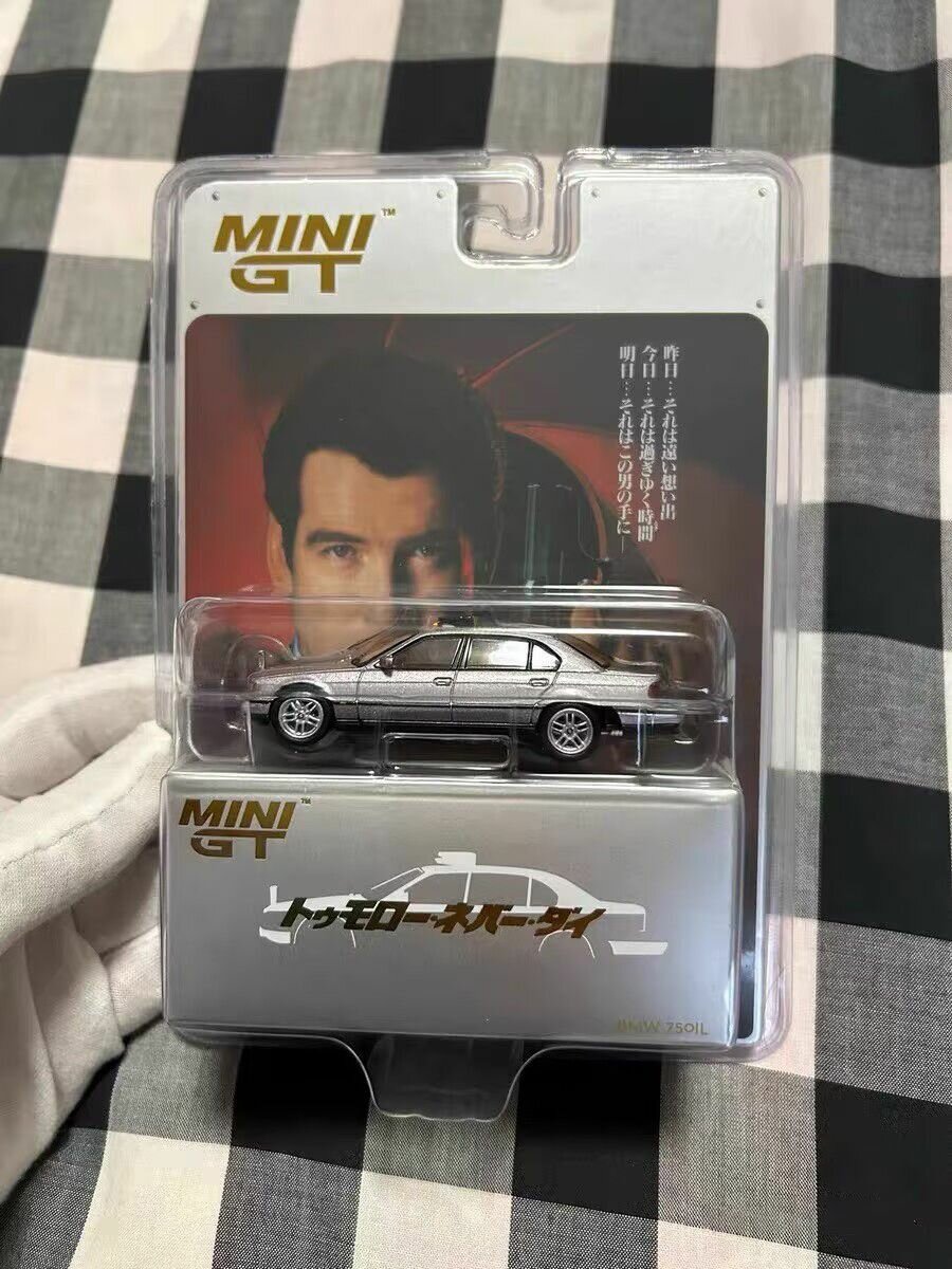 Машинка TSM MINI GT MODEL 1:64 BMW 750lL Tomorrow Never Dies Japanese Blister Packaging Легковая модель автомобиля