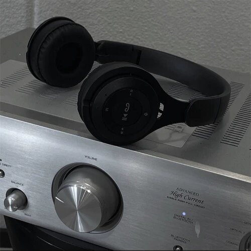 Y08 Светящийся беспроводной наушник Bluetooth с матовой поверхностью, цвет чёрный для повседневного использования