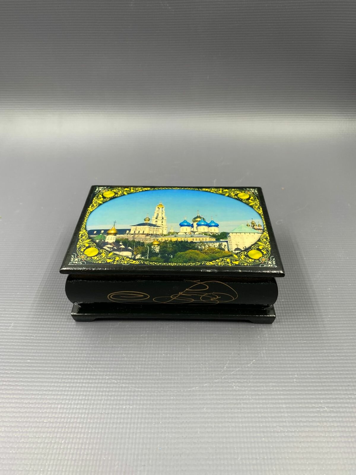 Шкатулка лаковая "Свято-троицкая сергиева лавра" размер 10,5*7,5*3,5 см Красивая!