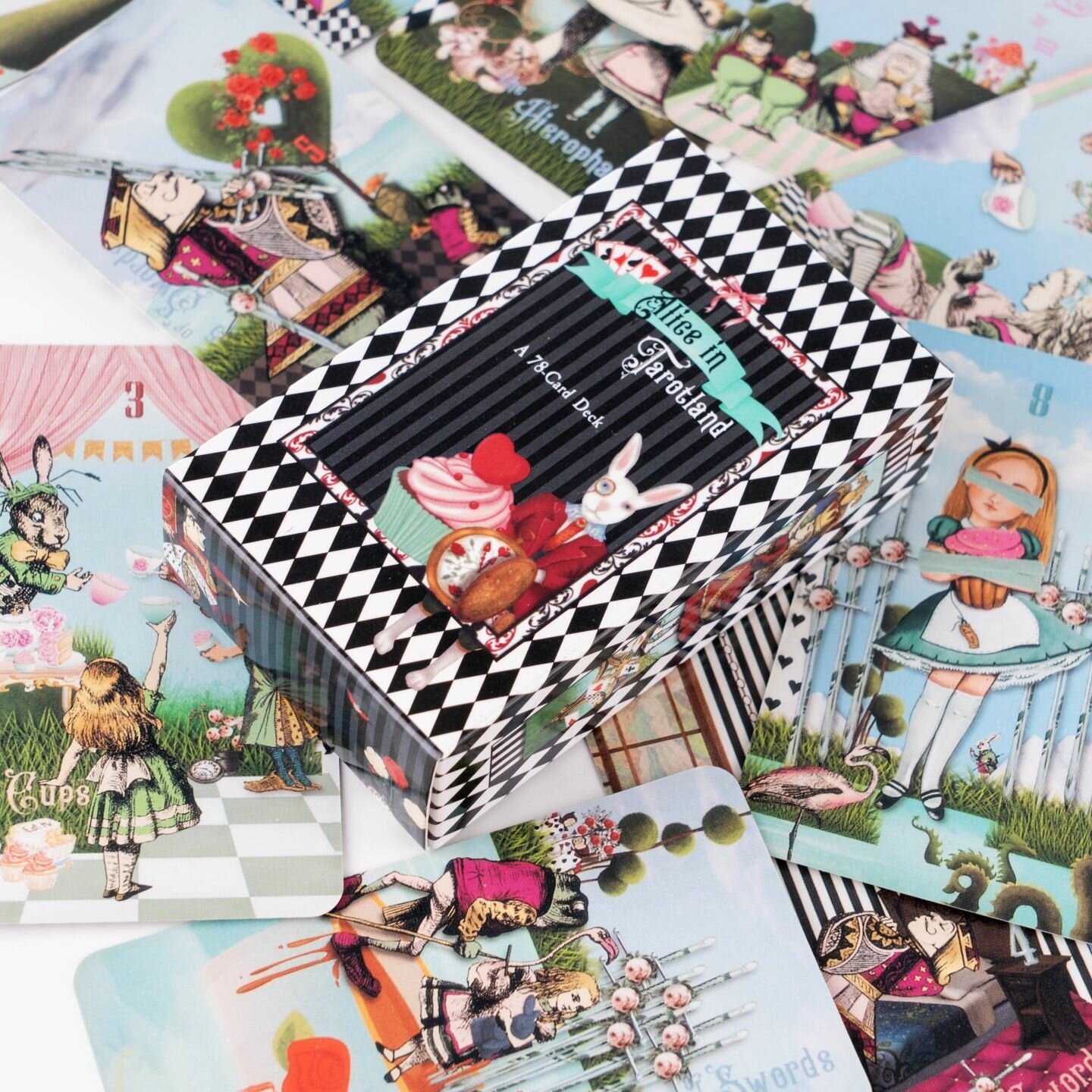 Alice in tarotland tarot deck, Классическое Таро