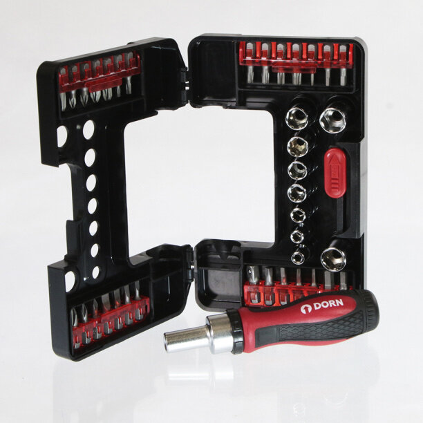 Храповая отвертка DORN с набором насадок и головок 38 предметов