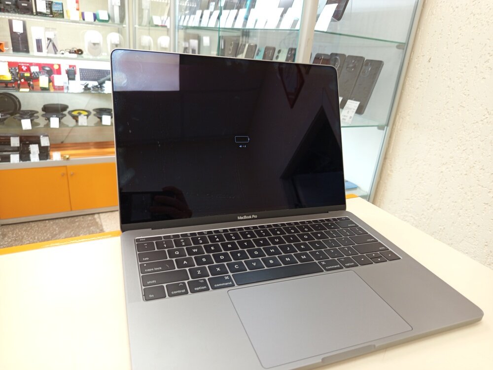 13.3' Ноутбук Apple MacBook Pro Core i5 7267U/16 Гб/512 Гб SSD/Iris Plus 650/ 2K (2560 x 1600)/IPS/MacOS/серый, 2017