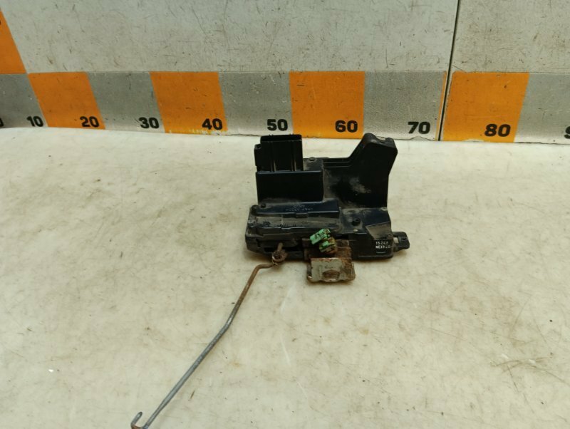 Б/У 8 контактов Замок двери передней левой Ford Escape 2005 EP3 461383 FORD арт. 6L8Z7821813B