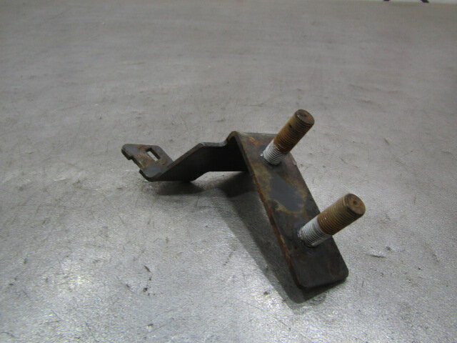 Кронштейн топливных трубок Renault Premium