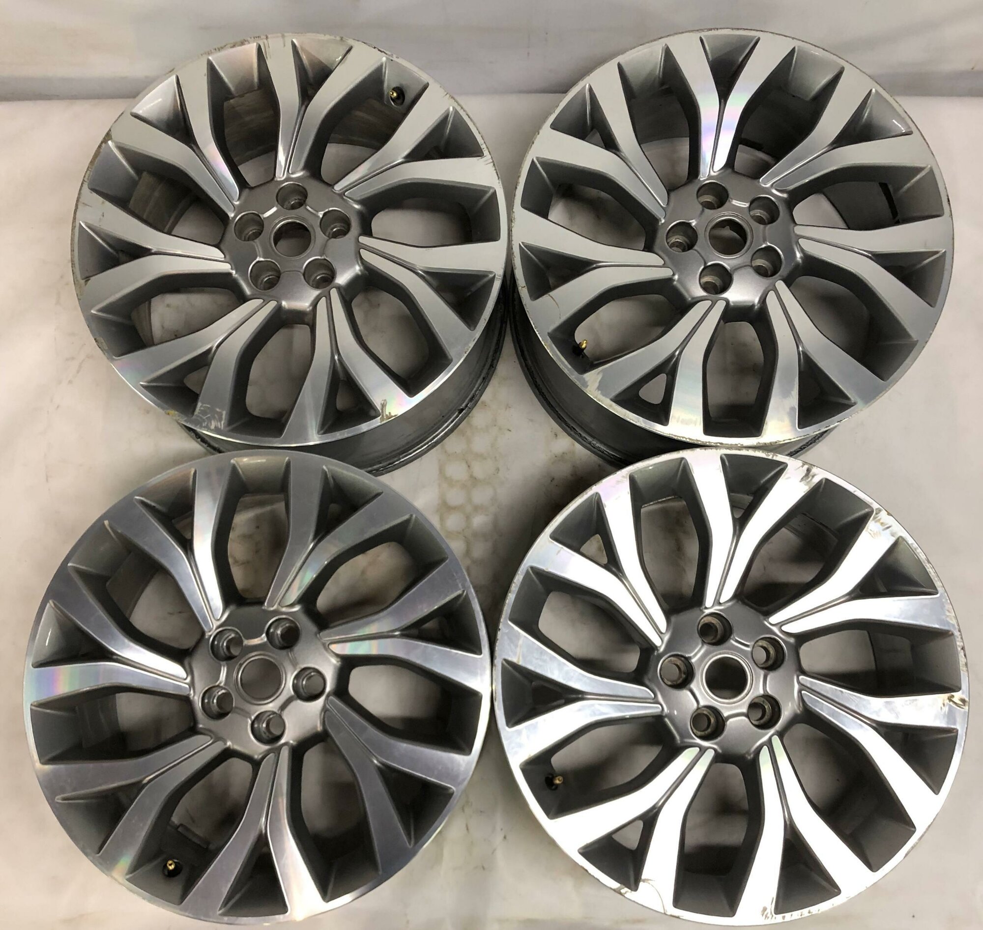 Колесные диски Land Rover 21x9.5 PCD 5x120 D72.6 ET49 (оригинал)