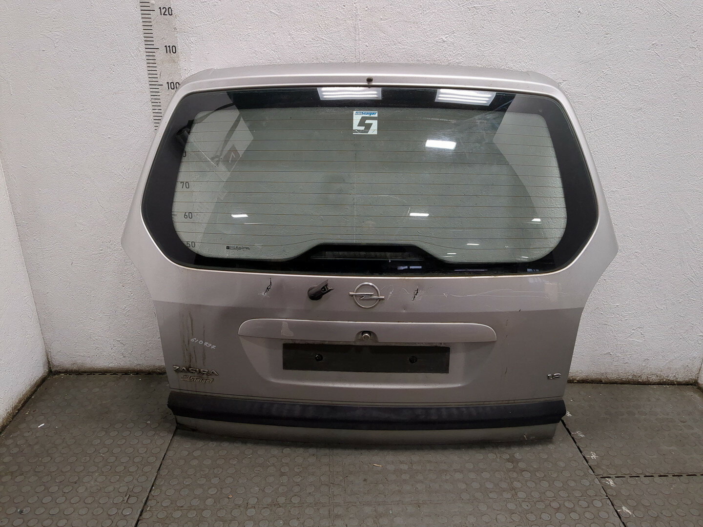 Крышка (дверь) багажника Opel Zafira A Б/У