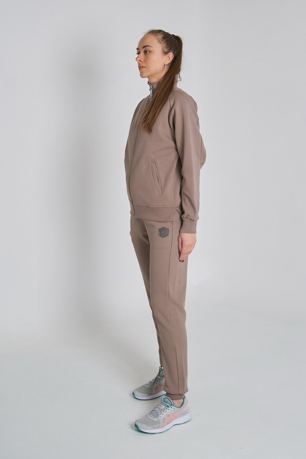 Костюм спортивный