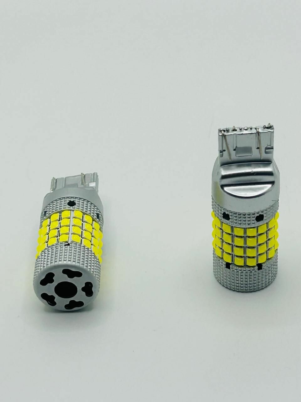 Лед лампы в габариты P21W5W T20