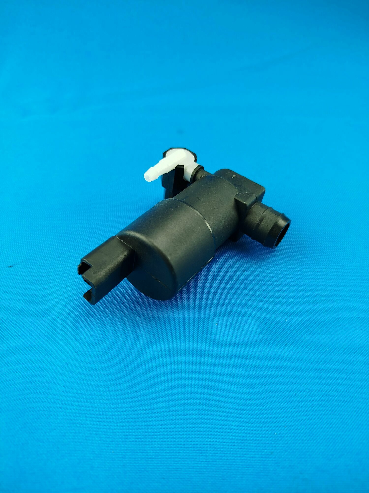 Насос омывателя "HOFER" для автомобилей Ларгус, Renault Logan (2 выход)