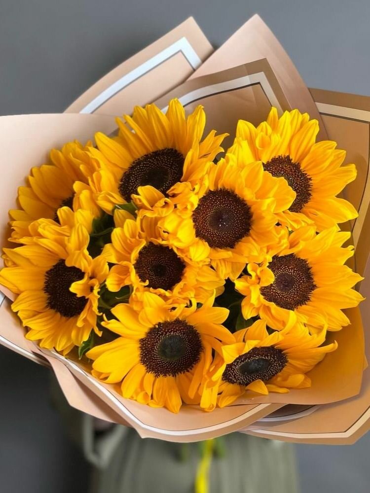 Букет из подсолнуха "Сердце лета", 9 шт, высота 45 см, Flor2u