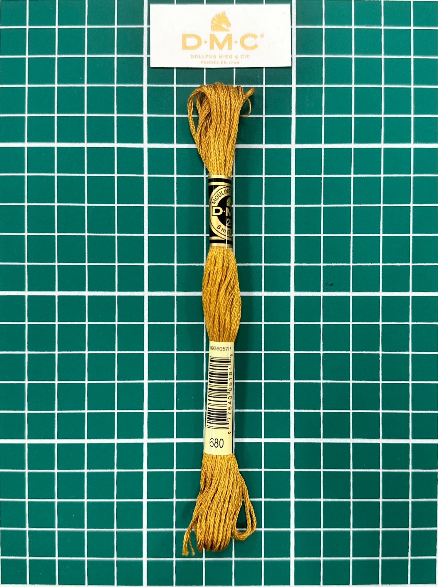 DMC, col: 680, Мулине