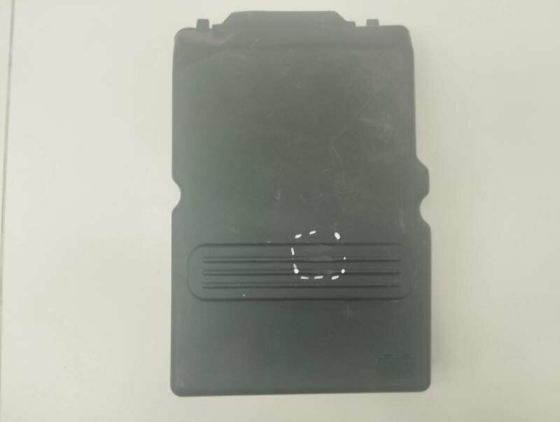 Крышка аккумулятора Mazda 3 BK 2002-2009