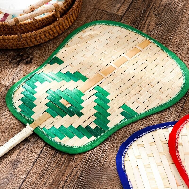 Ручной веер из соломы ручной работы