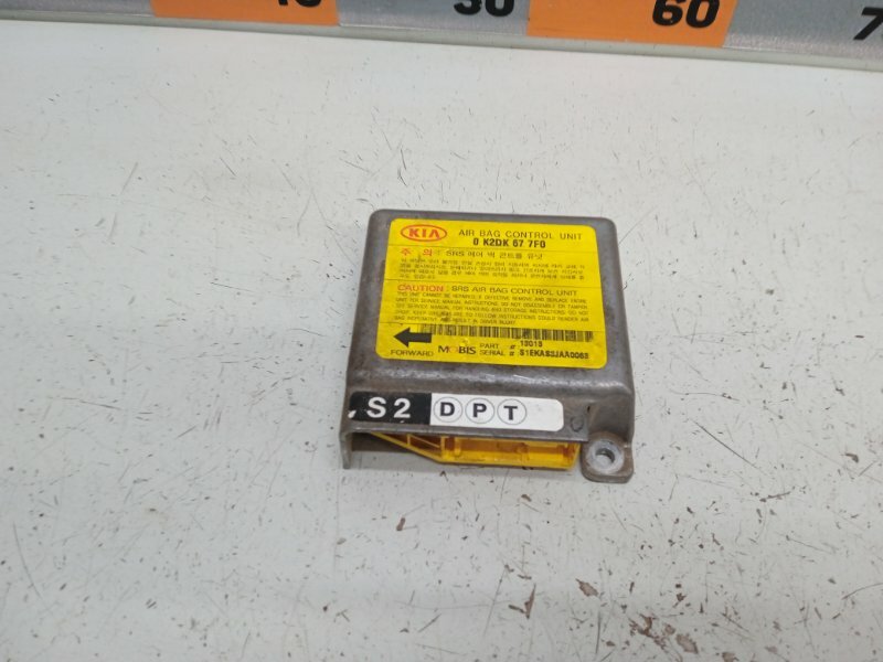 Б/У блок SRS, аир баг, Киа Спектра Блок управления AIR BAG Kia Spectra 2005 SD 241574 Hyundai-KIA арт. 0K2DK677F0