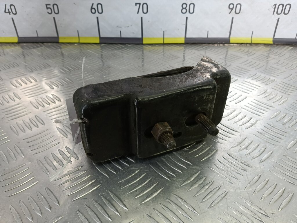 Подушка двигателя (Опора ДВС) Б/У для Iveco Daily V (2011—2014) 5801283685