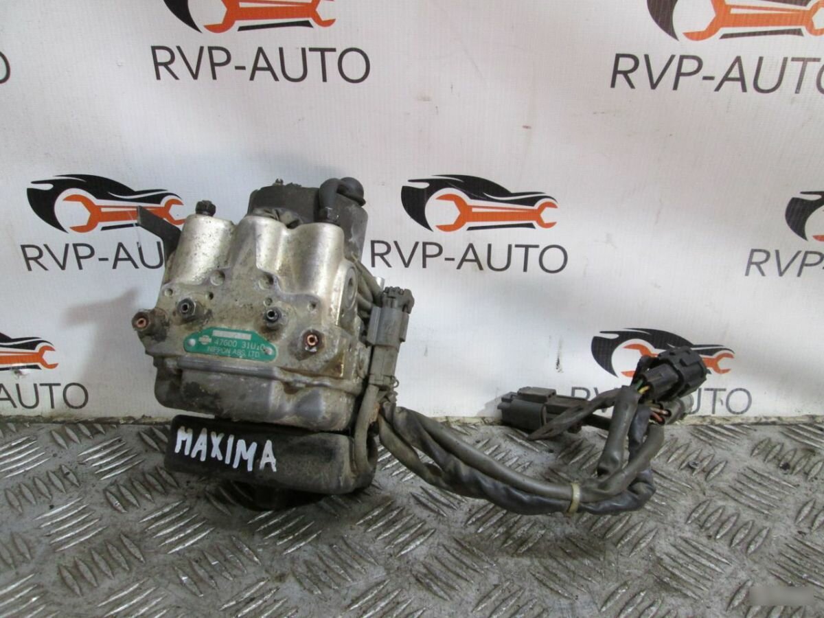 Блок ABS (насос) Nissan Maxima A32 1994-2000 4760031U10