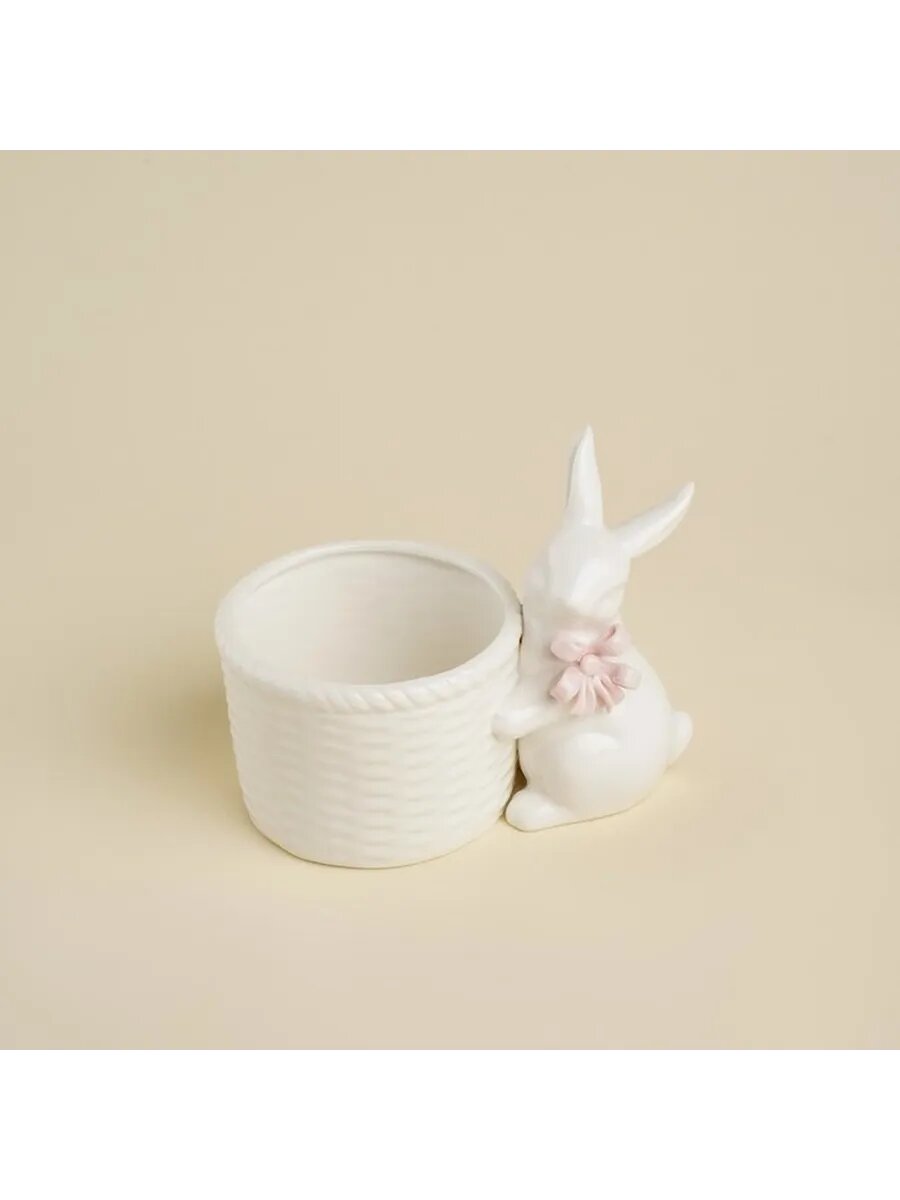 Элегантная конфетница с зайчиком для уютных моментов