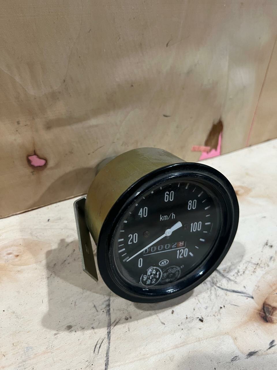 Спидометр KAMAZ арт.1211-3802010