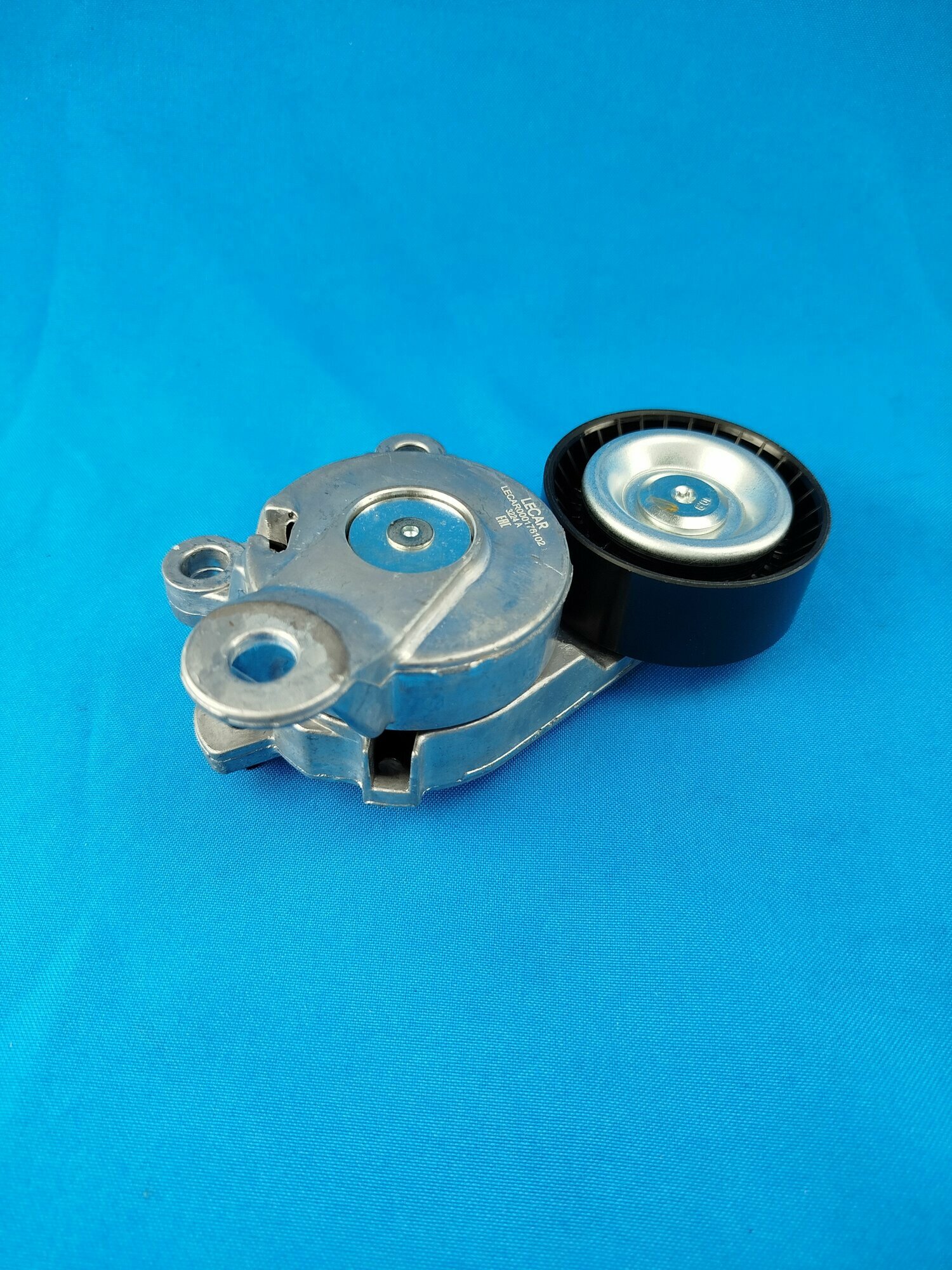 Натяжитель ремня генератора "LECAR" для автомобилей Skoda Octavia 04->, Rapid 12->, VW Polo 10->