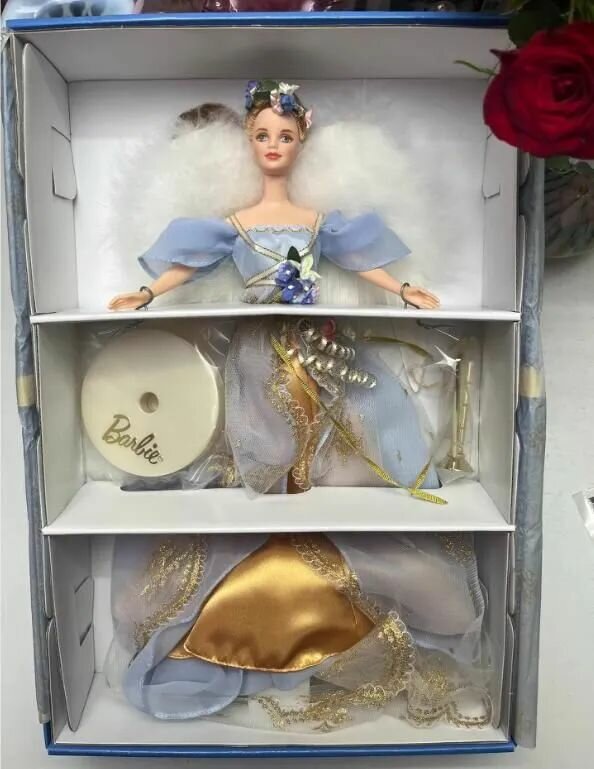 Barbie Harpist Angel Barbie Angels Of Music Collection 1st In Series 1997 Серия "Ангел-арфа Барби" 1997 года из коллекции "Музыкальный ангел Барби"