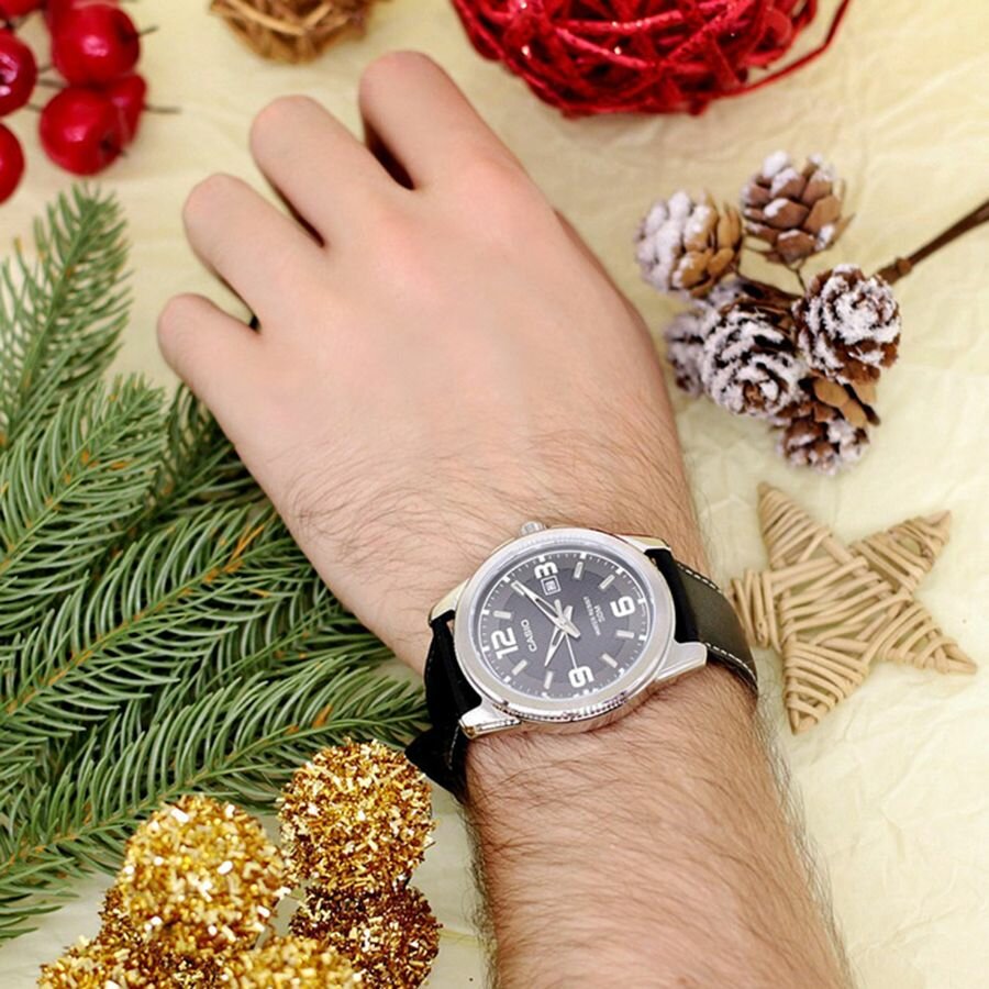 Наручные часы CASIO, серебряный, черный — фото 1