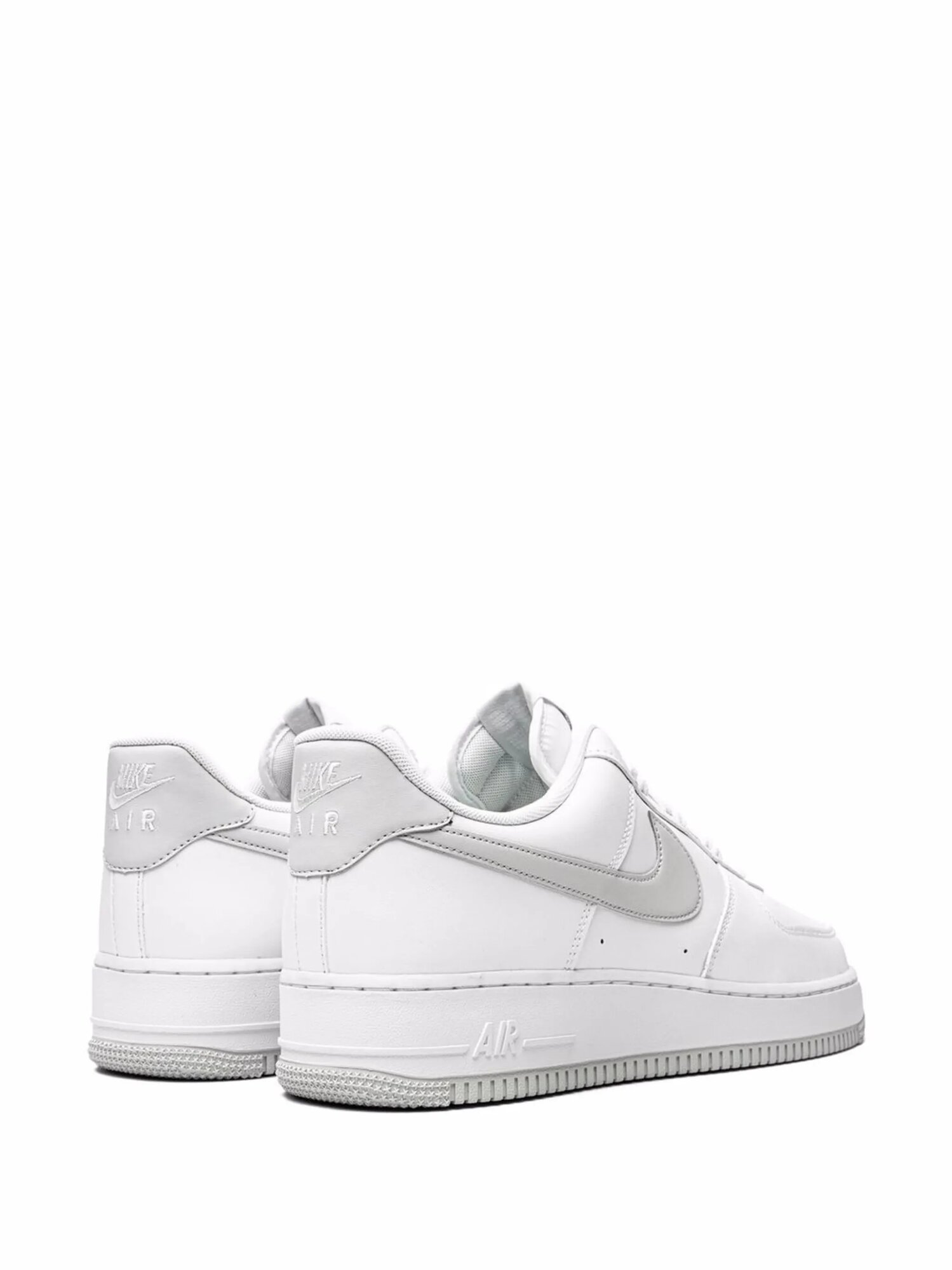 Кроссовки NIKE Air Force 1 '07, размер 11.5 US, серебристый — фото 1