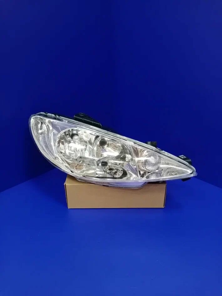 Фара Пежо 206 1998-2009гг, Фара Peugeot 206