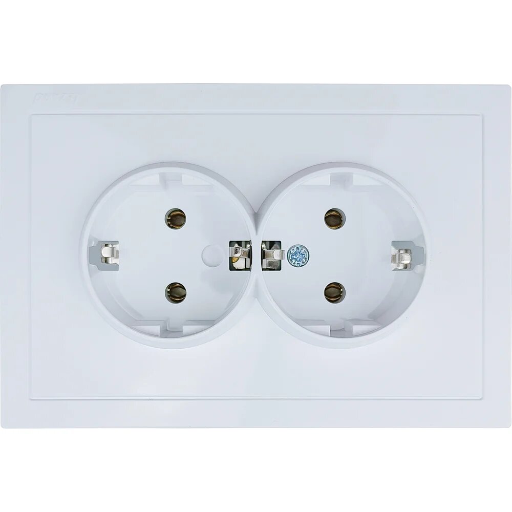 Розетка 2-ая Lezard ZIMA с заземлением, ПБТ, белая, безвинтовой зажим/клемма 704-0200-127BQC, предназначена