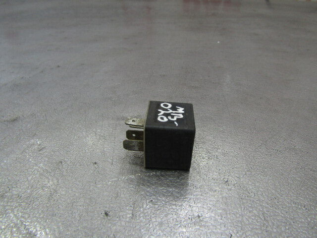 Реле силовое Mercedes Axor