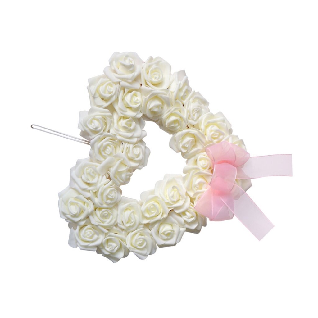 Любовная гирлянда из белых роз на День святого Валентина