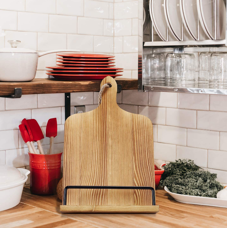 Подставка кухонная в виде разделочной доски MyPads Y553061, предназначена для кулинарной книги или планшета, отлично впишется в интерьер любой кухн.
