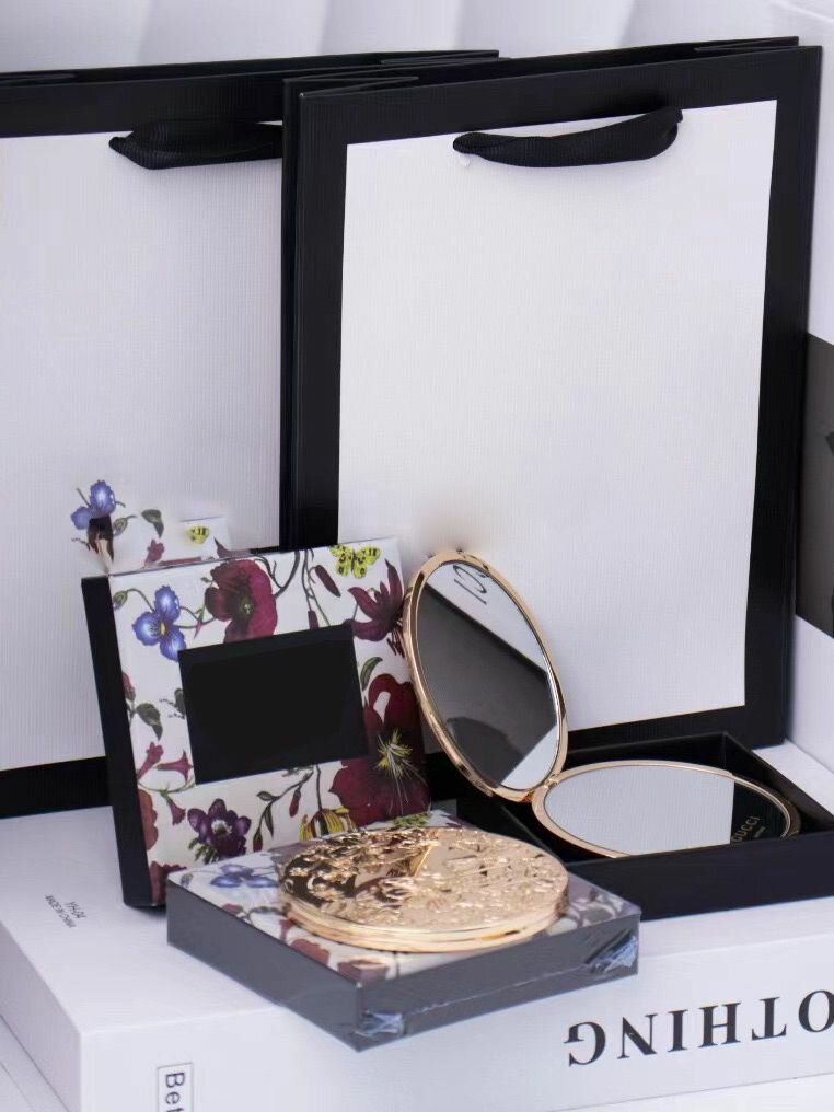 Зеркало карманное круглое с увеличением