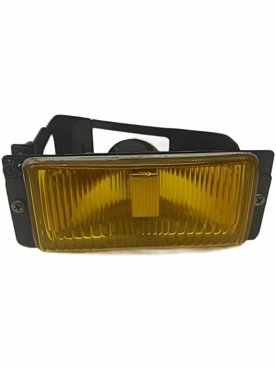 Противотуманная фара, правая (жёлтая) ISUZU NKR / NPR 1994-2004
