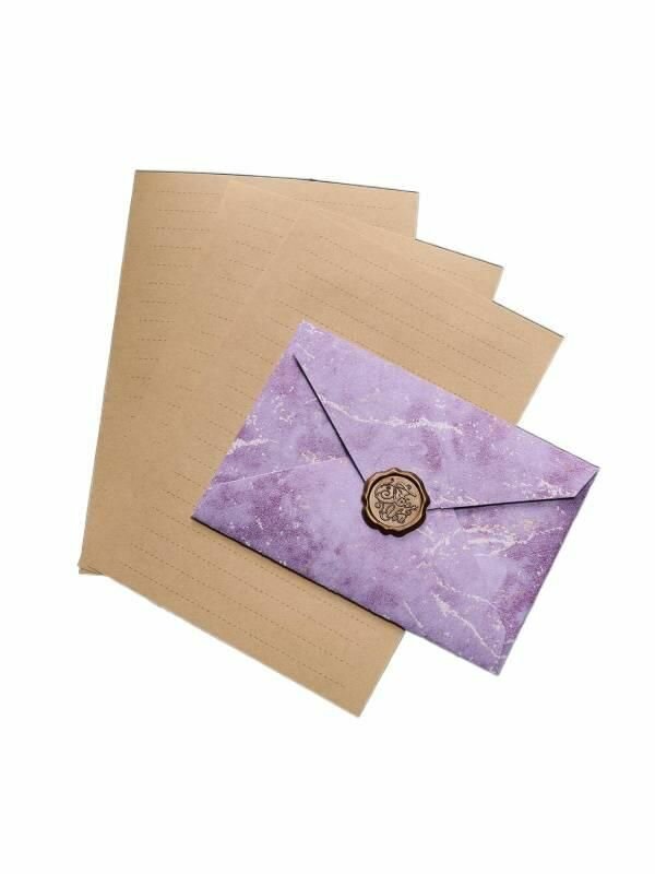 Позолоченный конверт с письмом