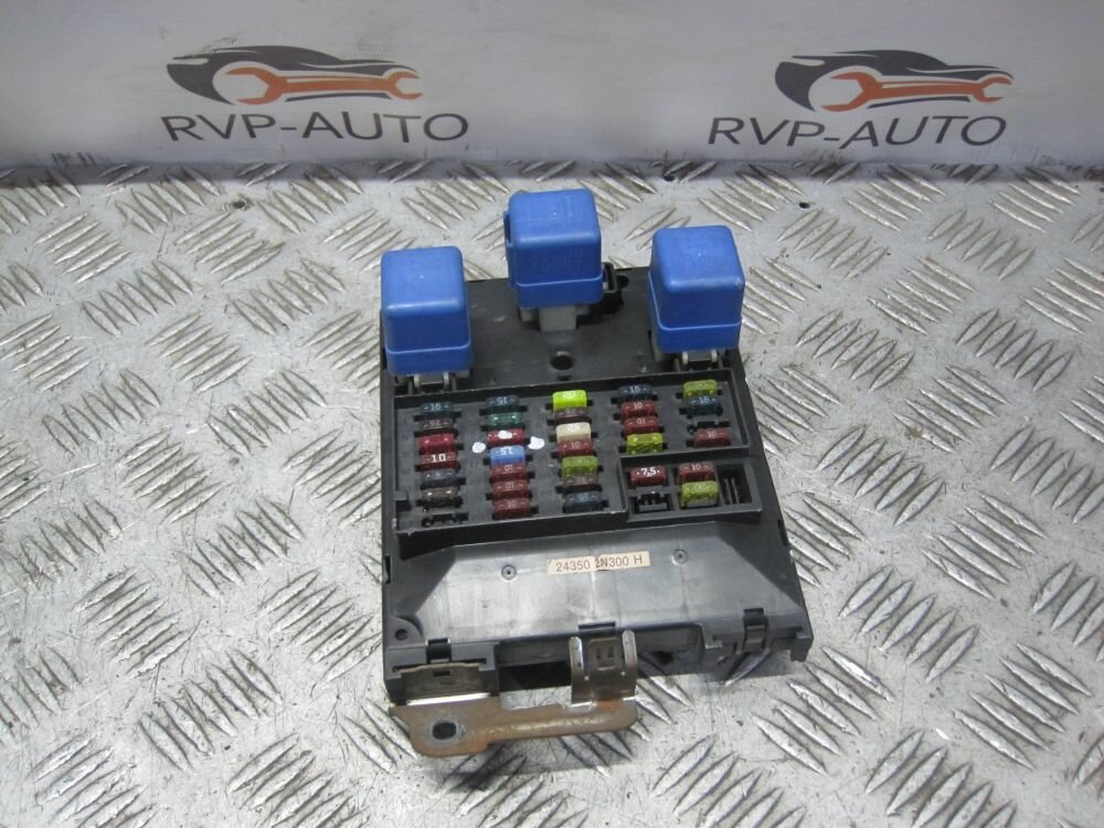 Блок предохранителей Nissan Almera N15 1995-2000 243502N300H