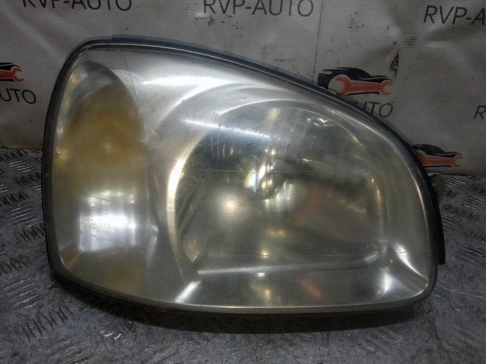 Фара правая Hyundai Santa Fe 2000-2012 9210226050
