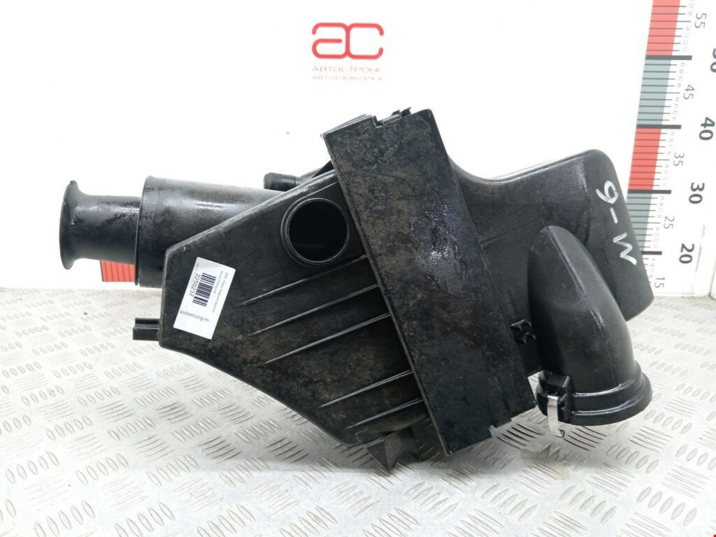 Корпус воздушного фильтра BMW 5-Series (E39) 13711713637 арт. 2250237
