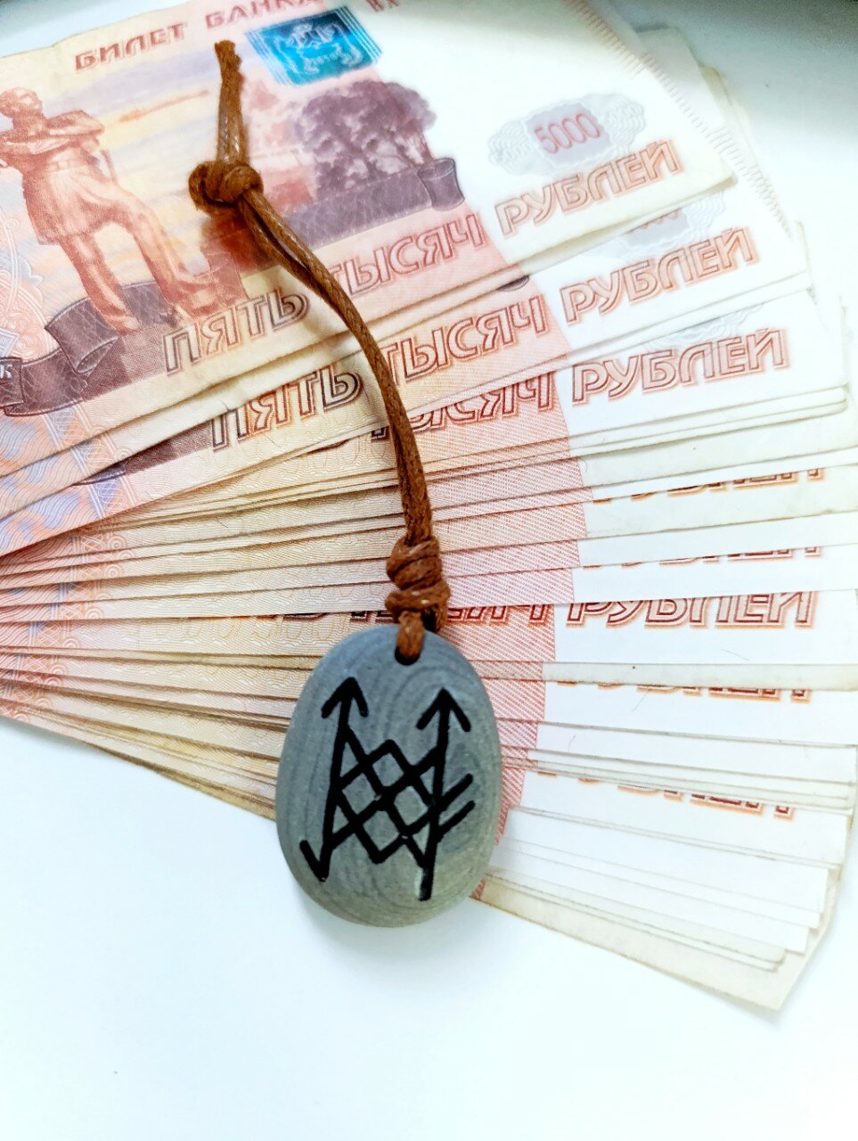 Талисман для увеличения клиентов и продаж. Оберег для успешного бизнеса. Натуральный камень. Ручная работа.