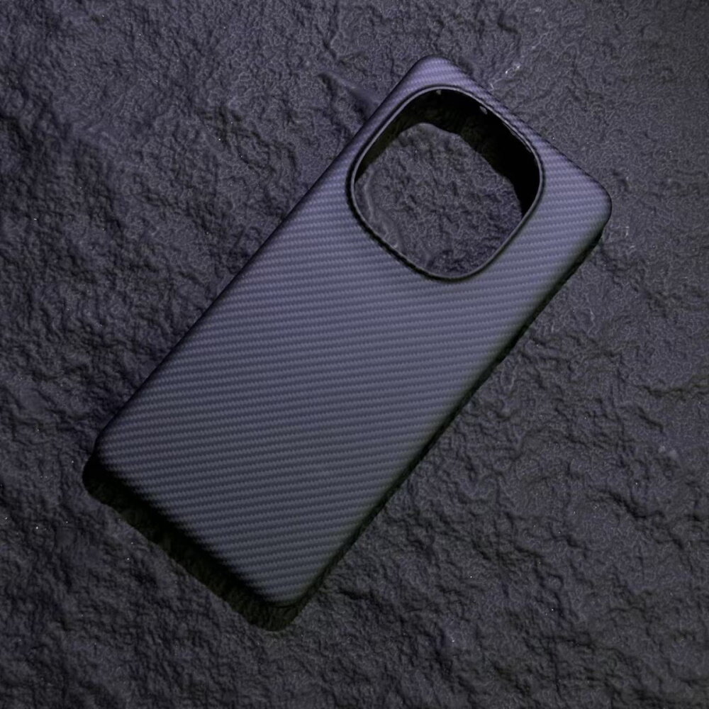 Карбоновый чехол Carbon Shield для Vivo iQOO 13 600D