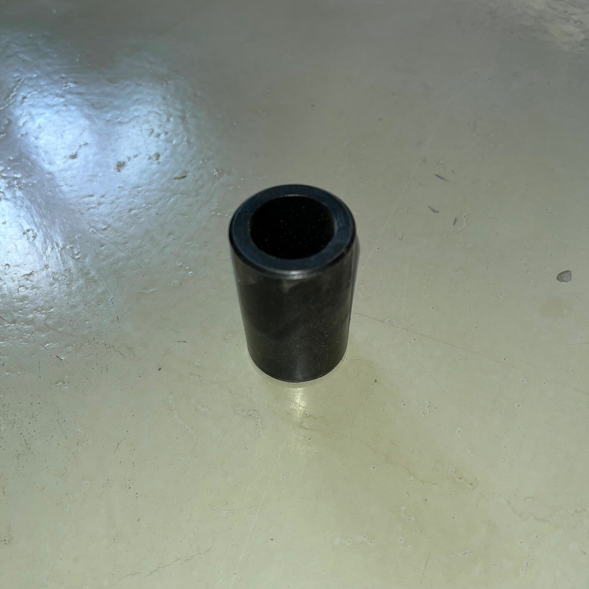 Втулка оси пружины ходовой короткой Тайга (С40200259)