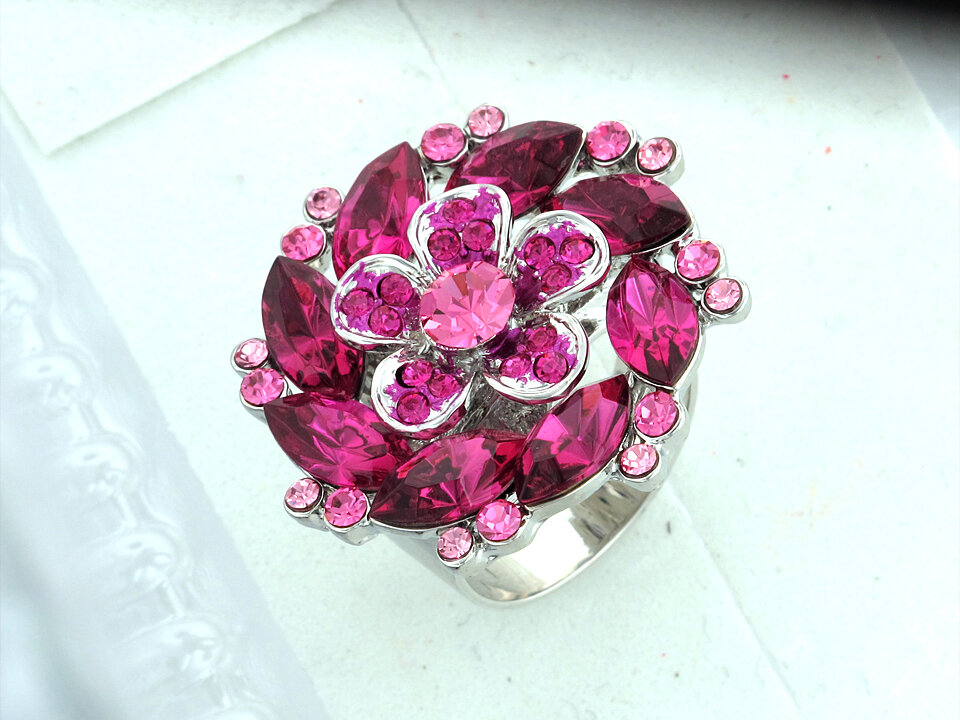 Кольцо, кристалл