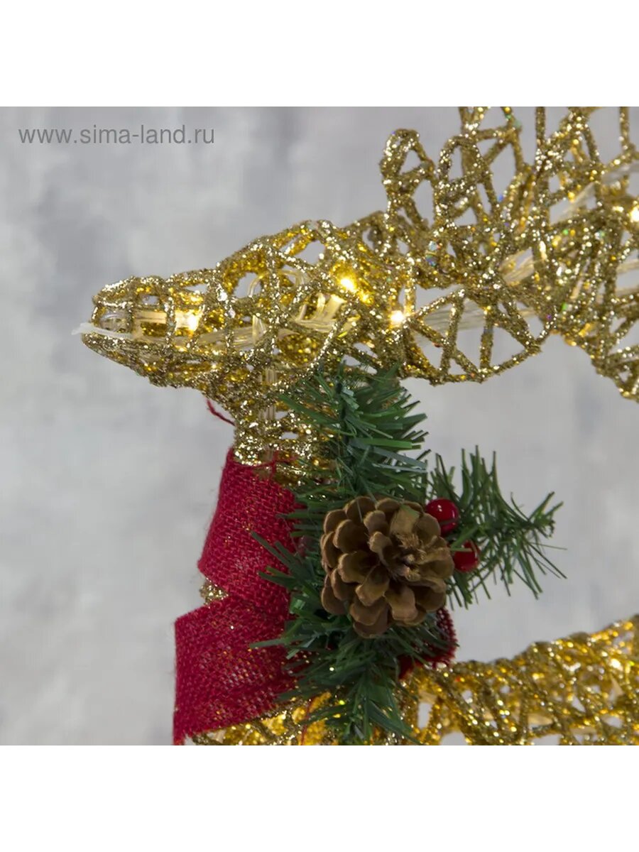 Зимняя световая декорация: олень с санями