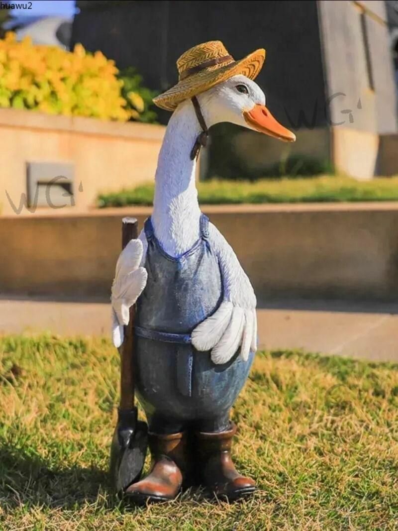 Фигурка садовая