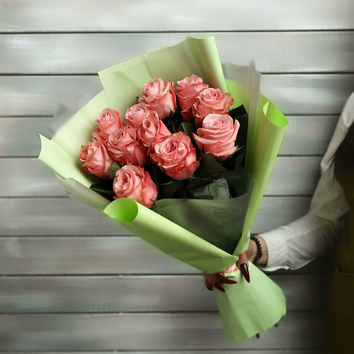 Монобукет Букет Маркет, Эквадор, 11 роз, розовый, упаковка, 50см