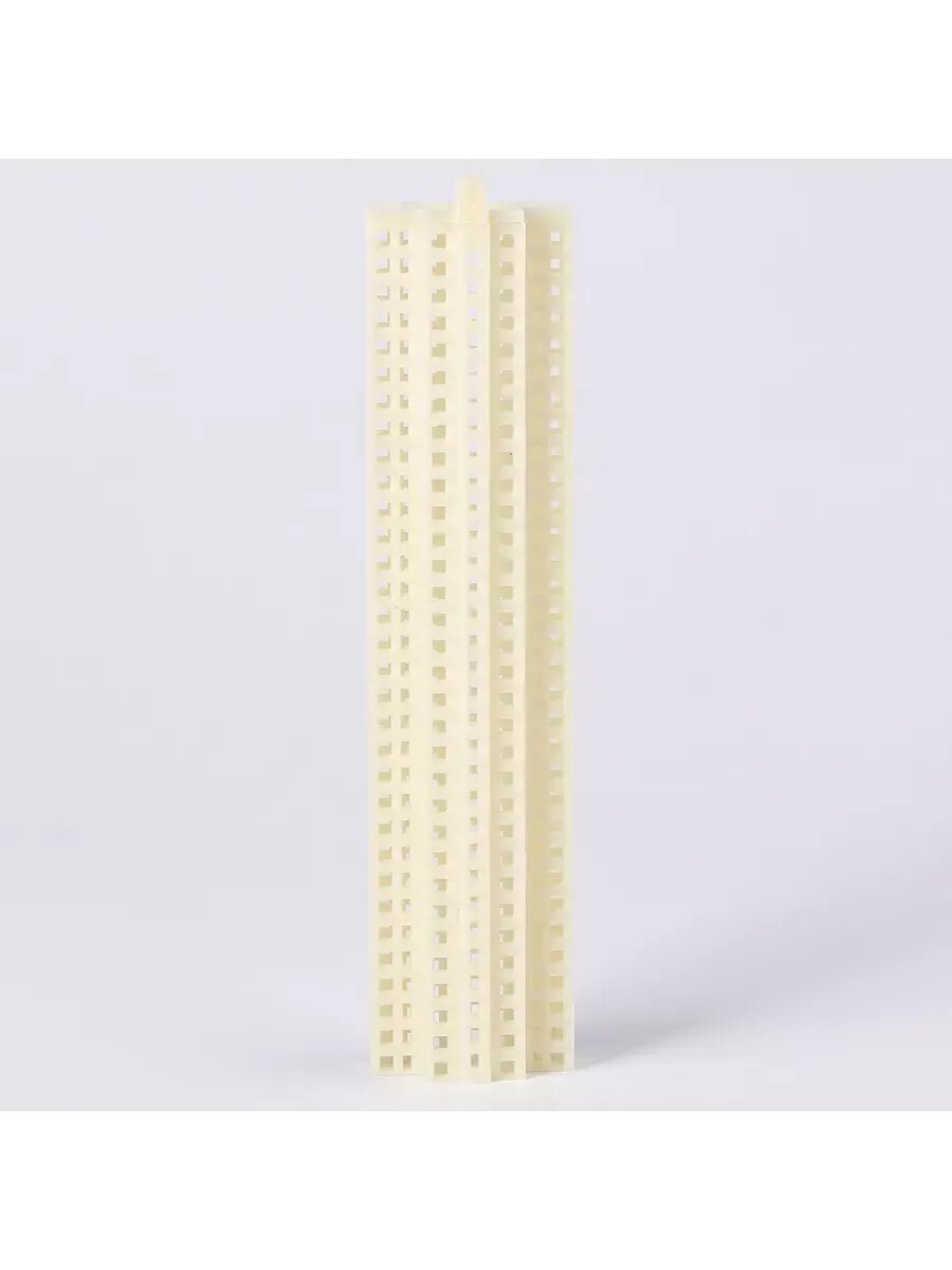 Модель, Здание