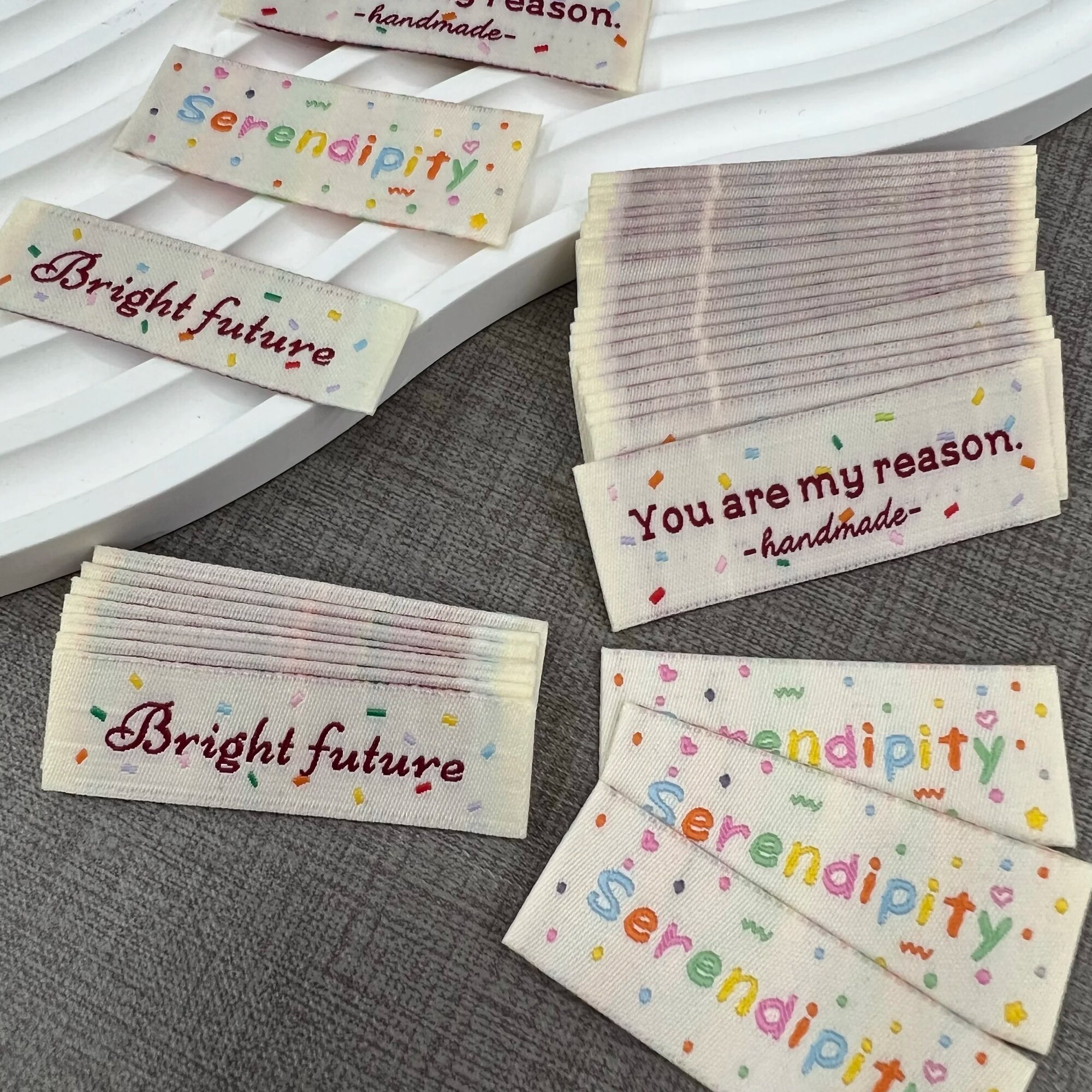 Яркие тканевые этикетки abdo I 3 mixed 20pcs