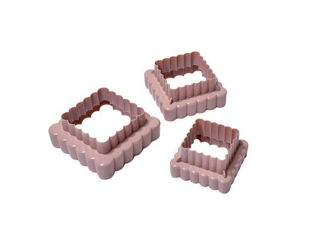 8588 FISSMAN Набор из 3 квадратных формочек для нарезки теста 10, 8, 7 см (пластик)