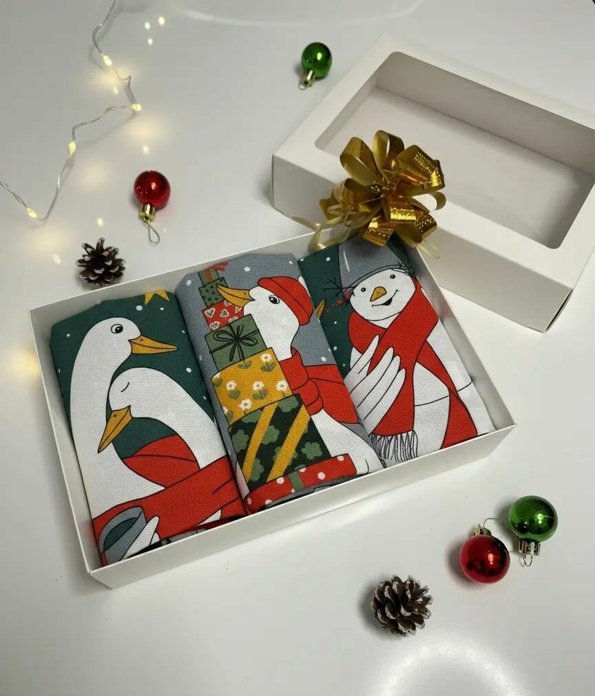 Полотенце кухонное гуси набор 3 шт (2 зеленых и 1 серый) в подарочной коробке