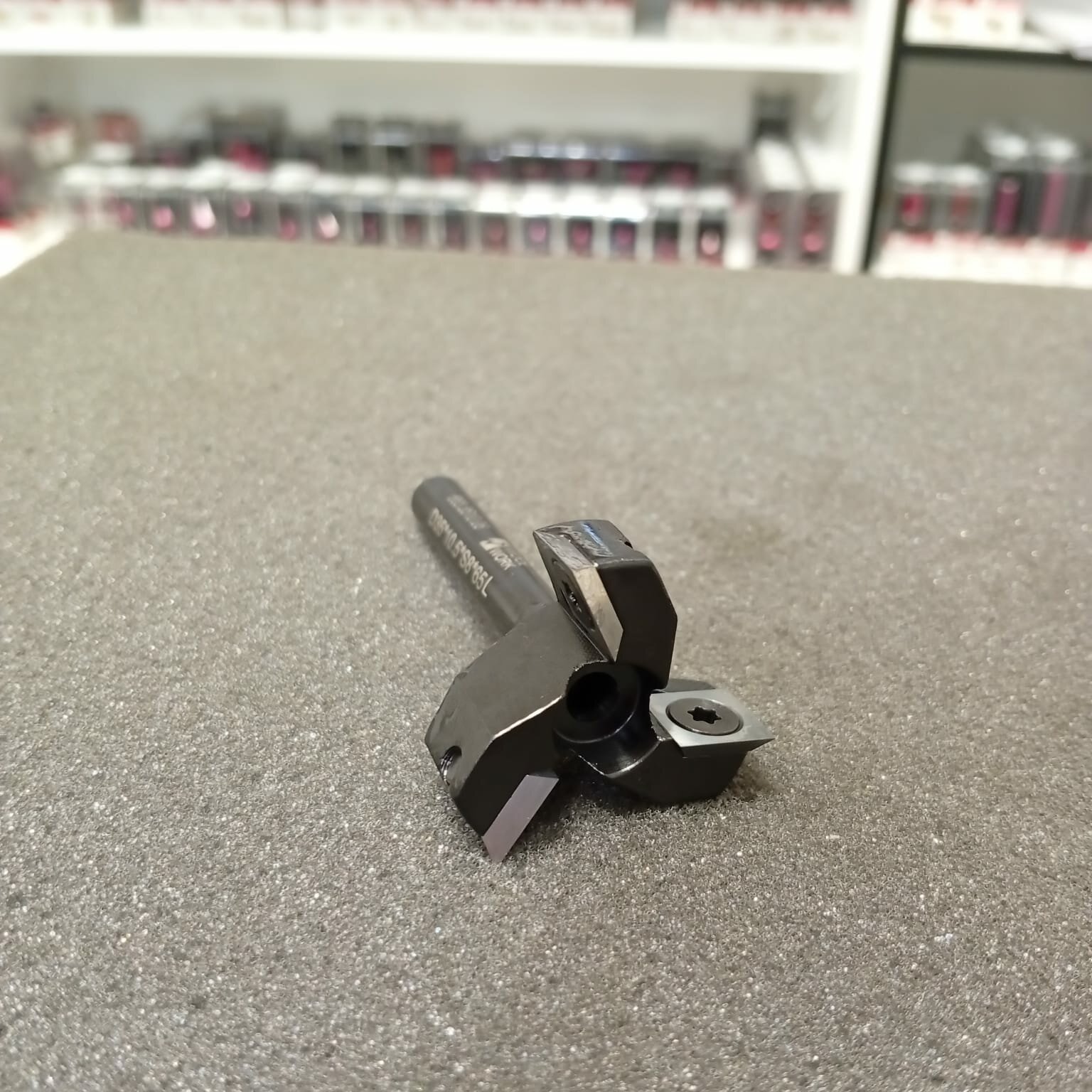 Фреза фуговальная 35 мм ( слэб) с 3 сменными ножами HM Z3 D35 I10.5 L65 S8 Woodwork