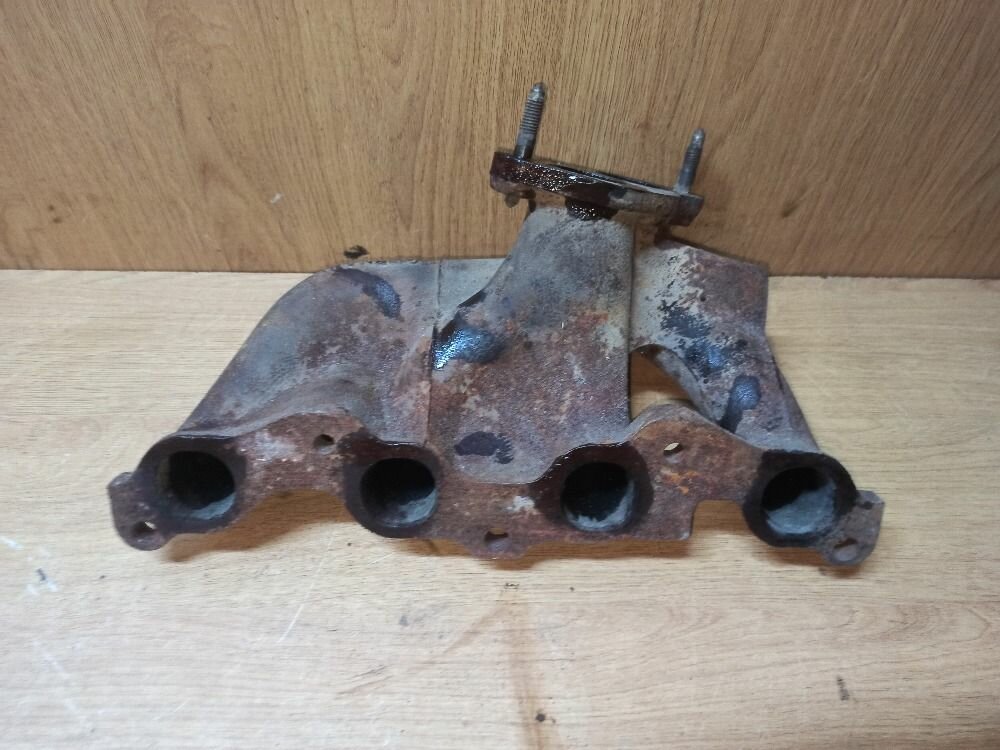 Коллектор выпускной Golf 3 Vento 1.6 ABU